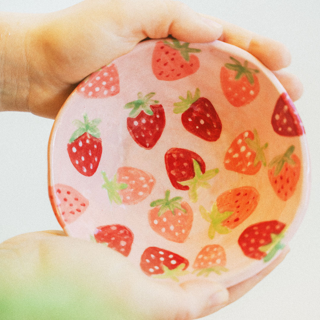 Gingham Berry Platter – 4Cats